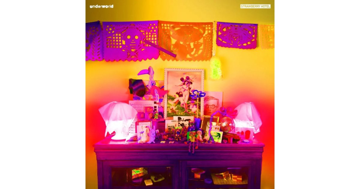 Strawberry Hotel, Underworld – 2 x LP – Music Mania Records – Ghent